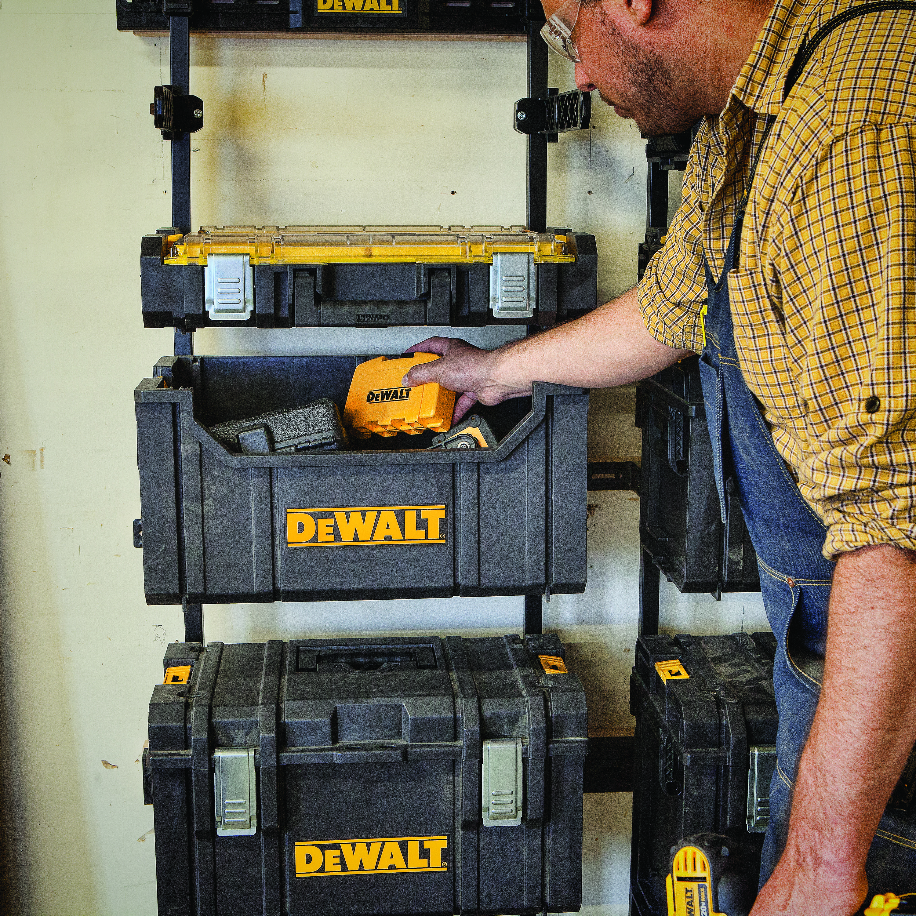 White Cap | DEWALT Tough System Workshop